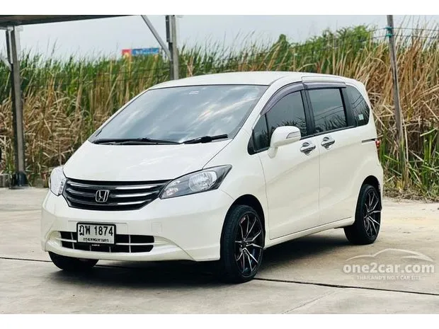 Honda Freed มือสอง ราคาดี สภาพสวย | One2car