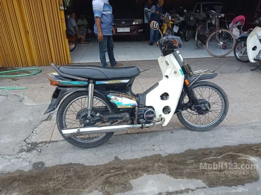 Jual Motor Honda Astrea 1996 C100 0.1 di Jawa Timur Manual Others Putih ...