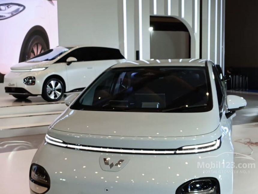 Jual Mobil Wuling Cloud EV 2024 EV di Jawa Barat Automatic Hatchback ...