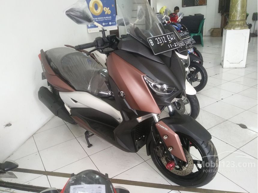 Jual Motor Yamaha X-MAX 2017 0.3 di Jawa Barat Automatic Others Coklat ...