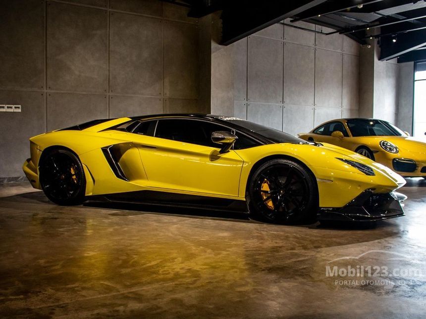 Jual Mobil Lamborghini Aventador 2013 LP700-4 6.5 di DKI Jakarta ...