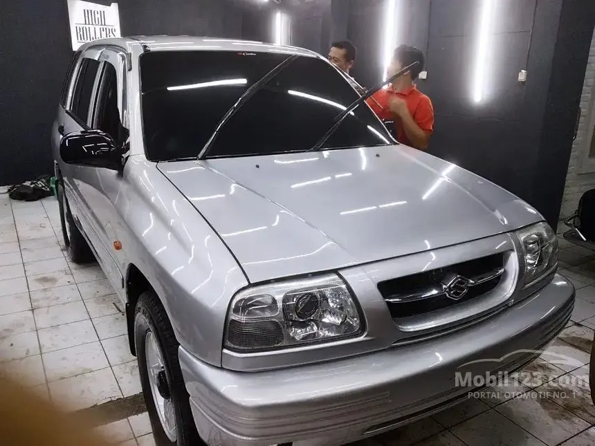 Jual Mobil Suzuki Escudo 2005 1.6 di Jawa Barat Manual SUV Silver Rp ...