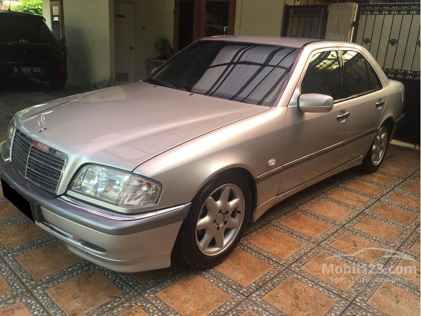 Jual Mobil Mercedes-Benz C240 2000 Elegance 2.6 di DKI Jakarta ...