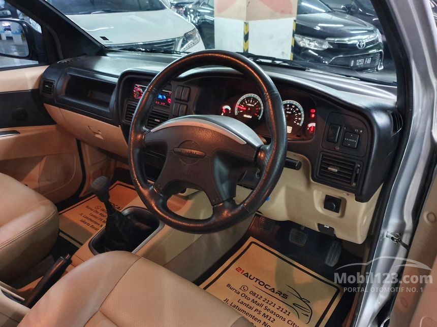 Jual Mobil Isuzu Panther 2015 LV 2.5 di DKI Jakarta Manual SUV Silver ...