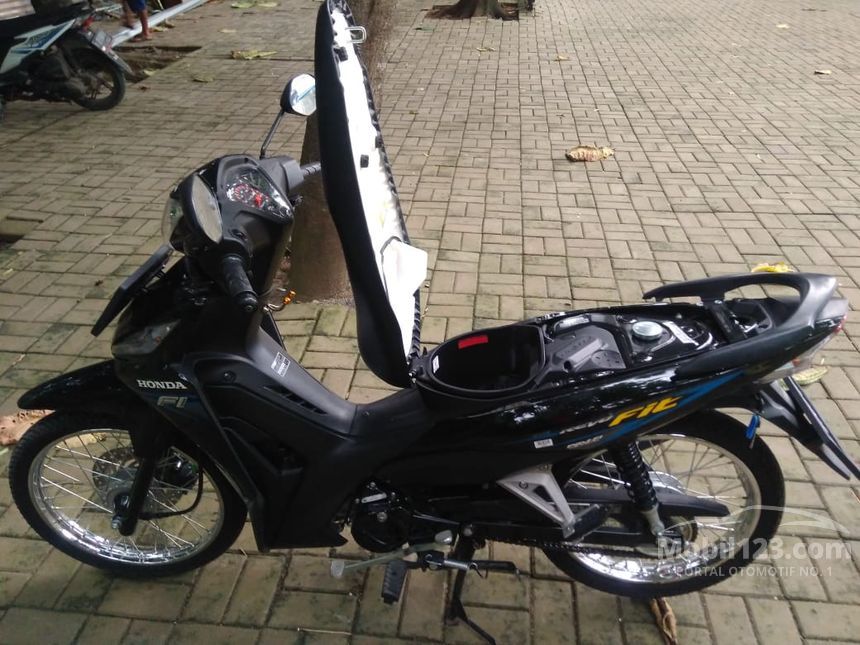 Jual Motor Honda Revo 2019 Fit 0.1 di Jawa Barat Manual Others Hitam Rp ...
