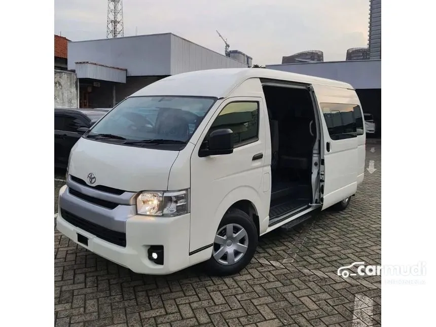 Toyota Hiace 2023 Commuter 3.0 in DKI Jakarta Manual Van Wagon White ...