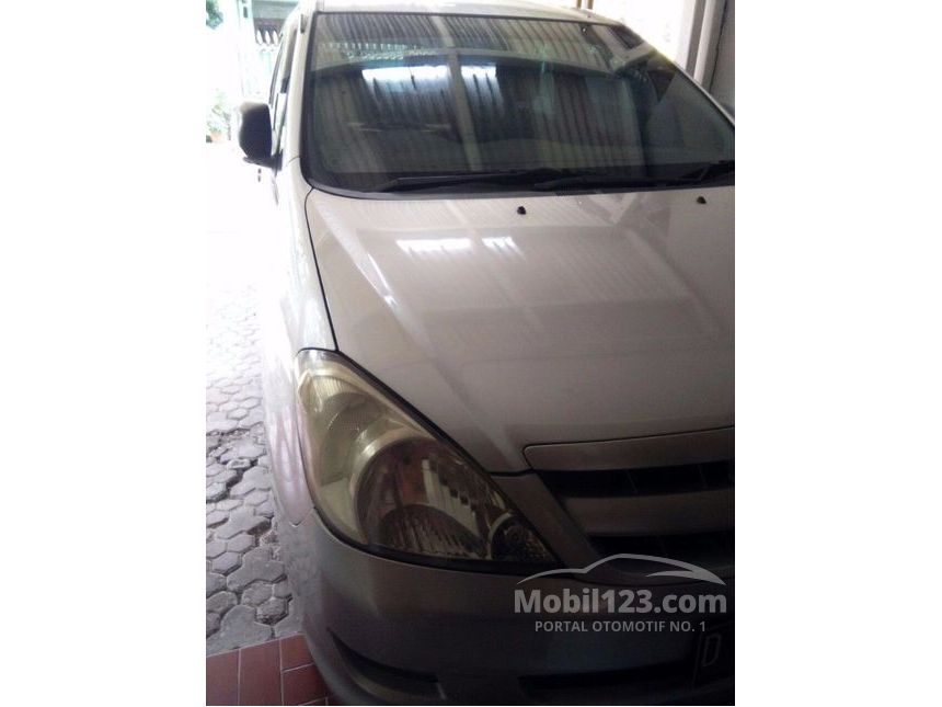 Jual Mobil Toyota Kijang Innova 2004 G 2.0 di Jawa Barat Manual MPV ...