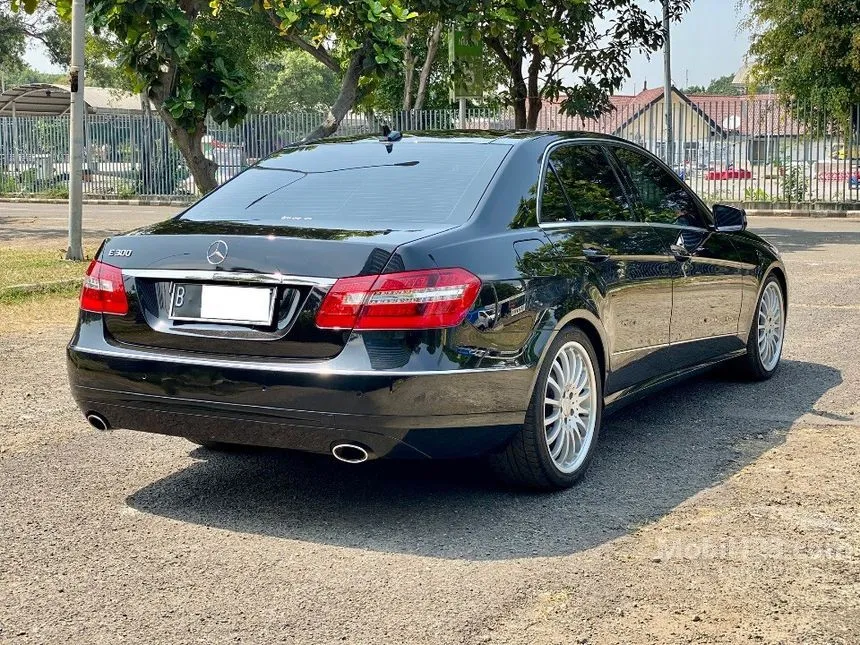 Jual Mobil Mercedes-Benz E300 2011 Avantgarde AMG 3.0 di DKI Jakarta ...