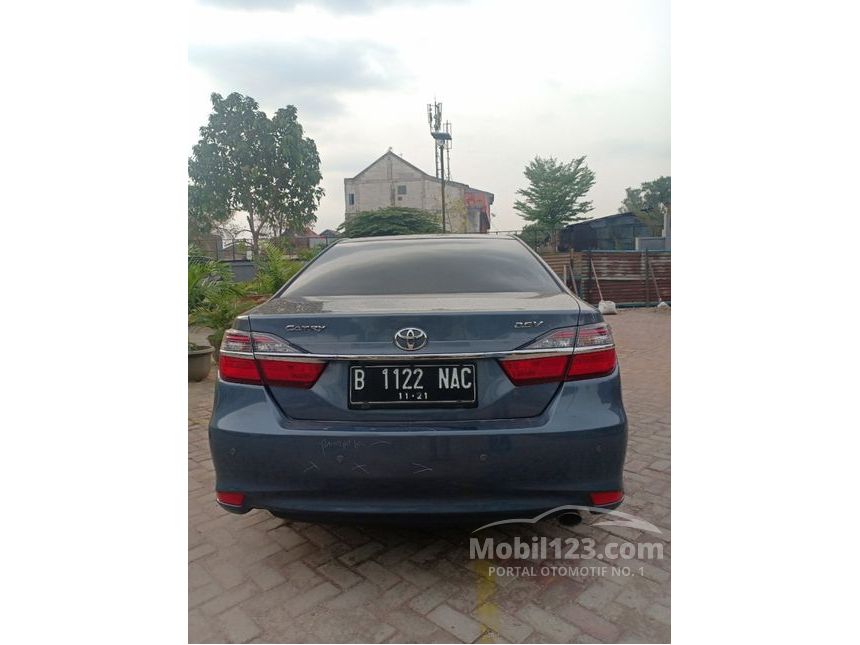 Jual Mobil Toyota Camry 2016 V 2.5 di Jawa Barat Automatic Sedan Biru ...