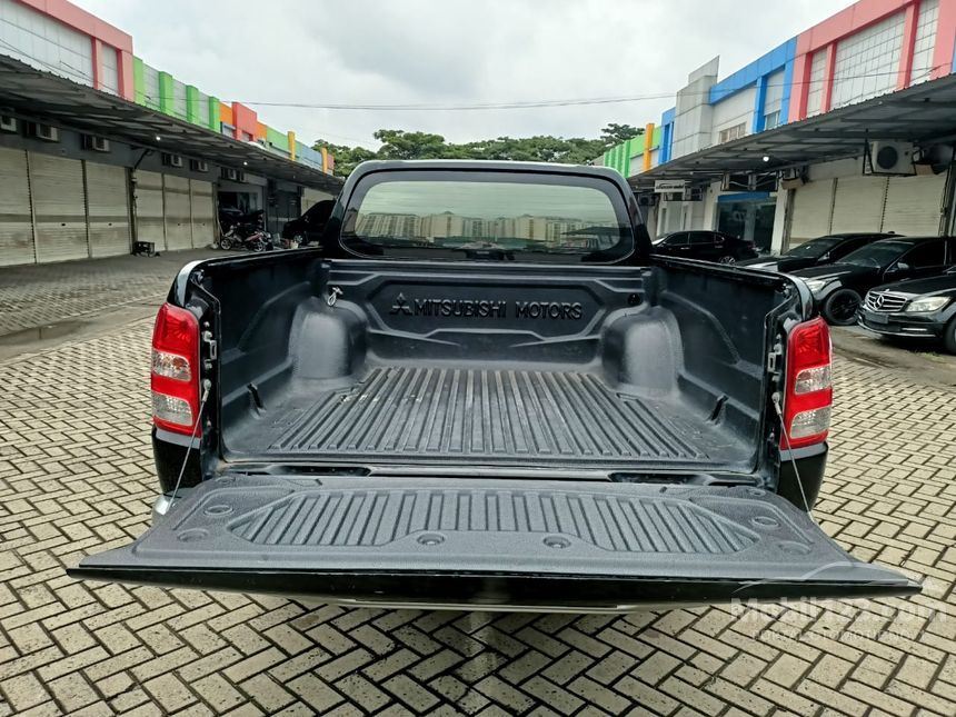 Jual Mobil Mitsubishi Triton 2017 EXCEED 2.5 di DKI Jakarta Manual Pick ...