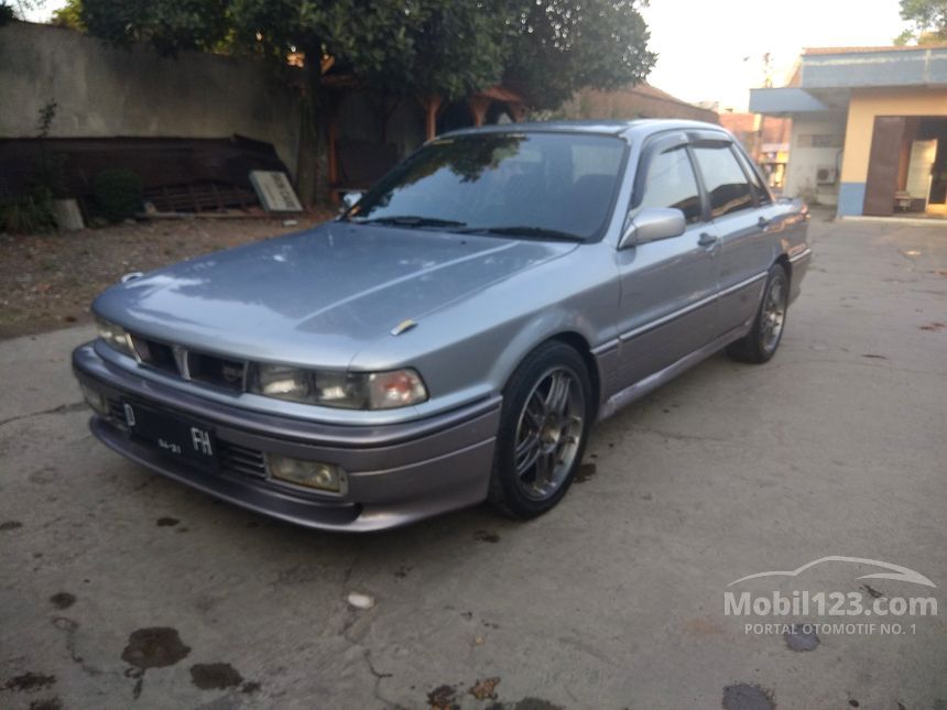 Jual Mobil Mitsubishi Eterna 1991 2.0 di Jawa Barat Manual Sedan Abu ...