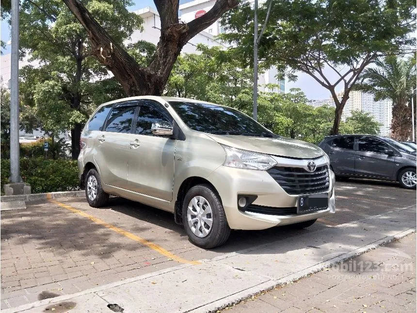Jual Mobil Toyota Avanza 2018 E 1.3 di Jawa Barat Manual MPV Kuning Rp ...