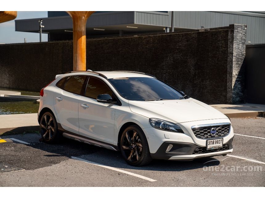 2015 Volvo V40 2.0 (ปี 13-16) T5 R-Limited Wagon มือสอง One2car