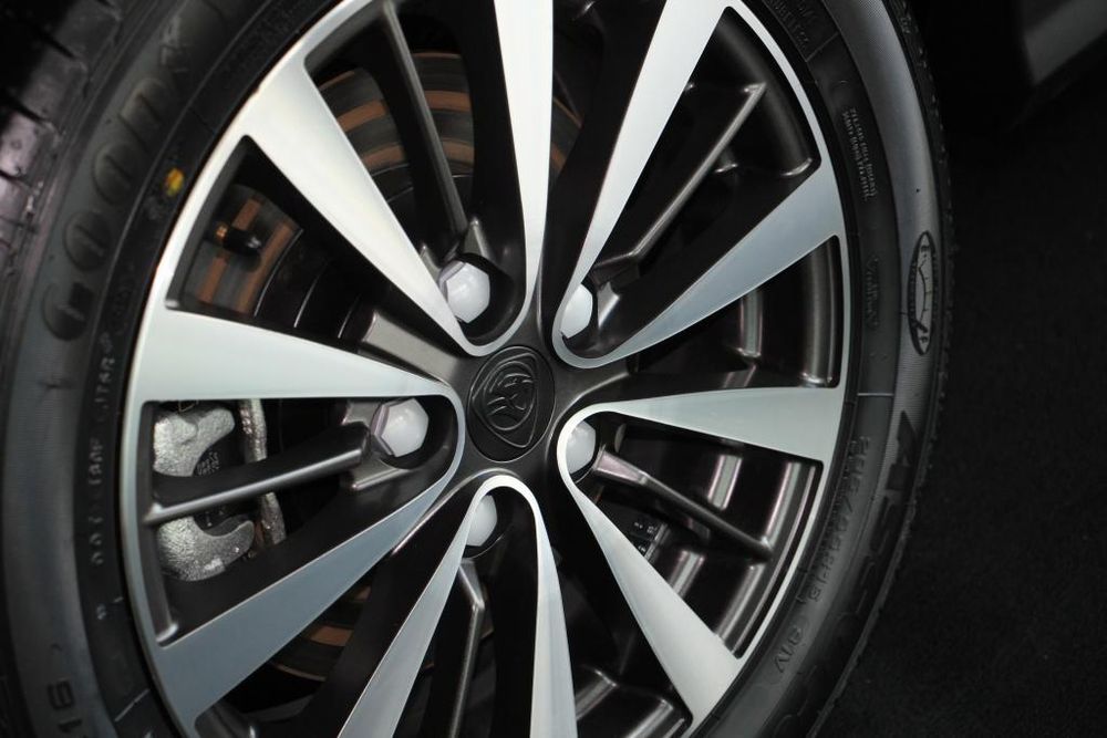 Review: Proton Exora 1.6L CVT Premium – Up In Value But Down In Prices ...