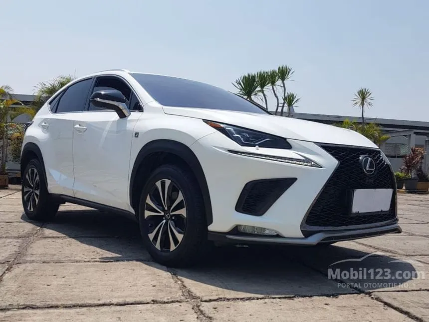 Jual Mobil Lexus NX300 2018 F-Sport 2.0 di DKI Jakarta Automatic Wagon ...