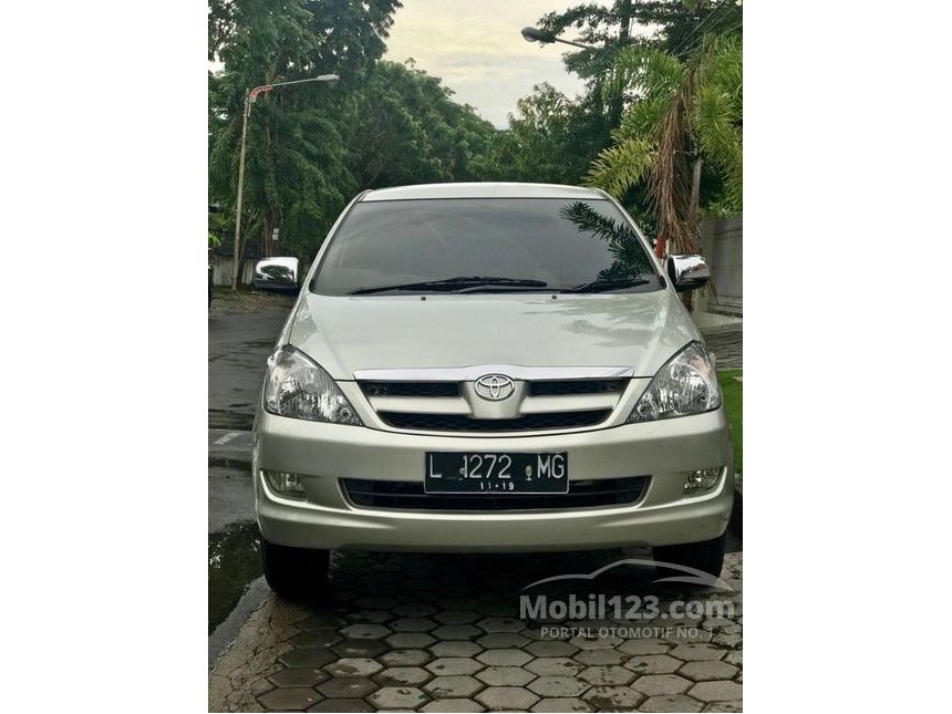 Jual Mobil Toyota Kijang Innova 2004 V 2.0 di Jawa Timur Manual MPV ...