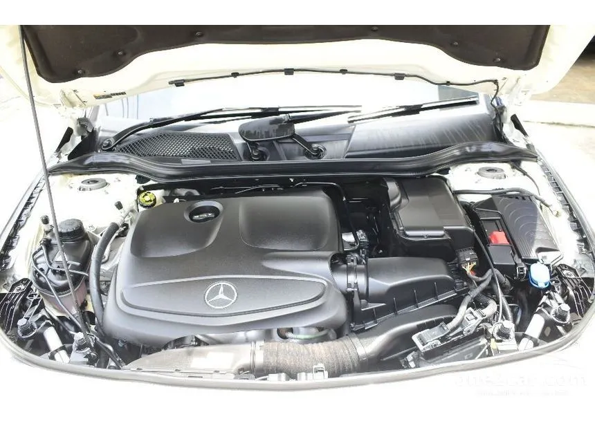 2017 Mercedes-Benz CLA200 1.6 W117 (ปี 14-18) Urban Sedan for sale on ...