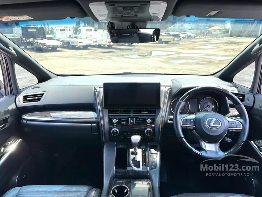 Jual Mobil Lexus LM350 2022 3.5 di DKI Jakarta Automatic Van Wagon Hitam Rp 2.650.000.000 ...