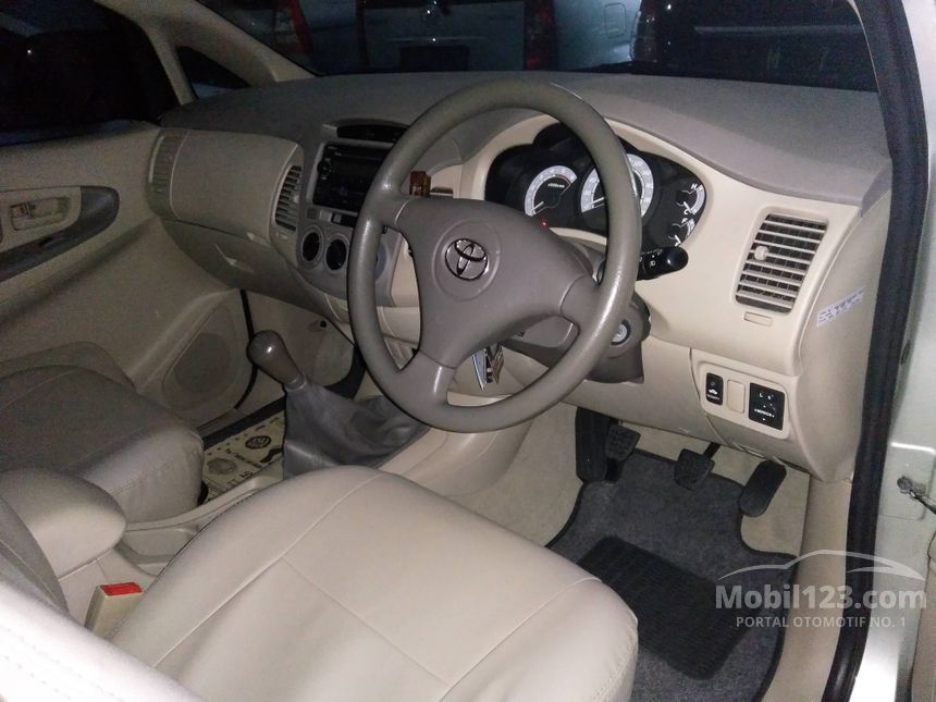Jual Mobil Toyota Innova 2006 2.5 di Jawa Timur Manual MPV Minivans ...