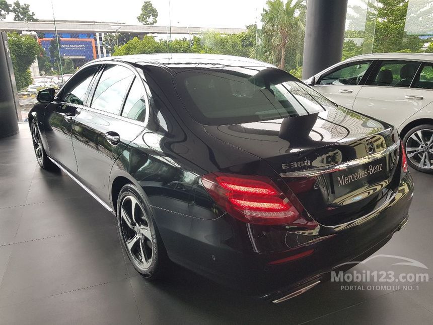 Jual Mobil Mercedes-Benz E300 2019 Avantgarde SportStyle 2.0 di DKI Jakarta Automatic Sedan ...