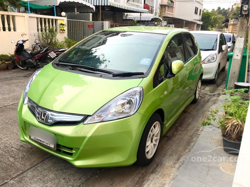 Honda Jazz 2013 Hybrid 1.3 in กรุงเทพและปริมณฑล Automatic Hatchback สี ...