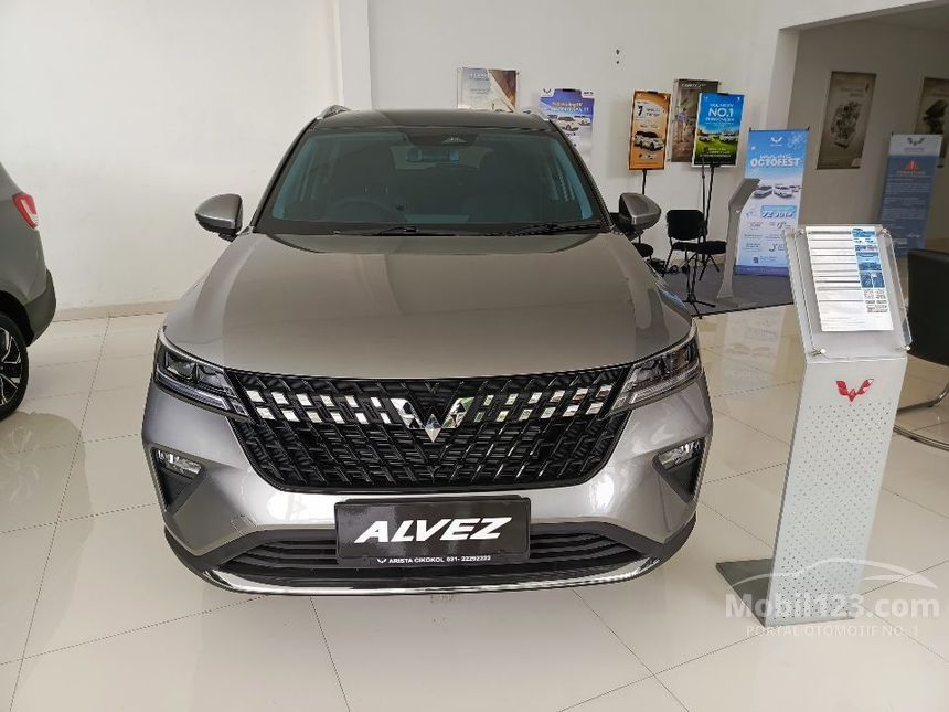 Jual Mobil Wuling Alvez 2024 EX 1.5 di Jawa Barat Automatic SUV Silver ...