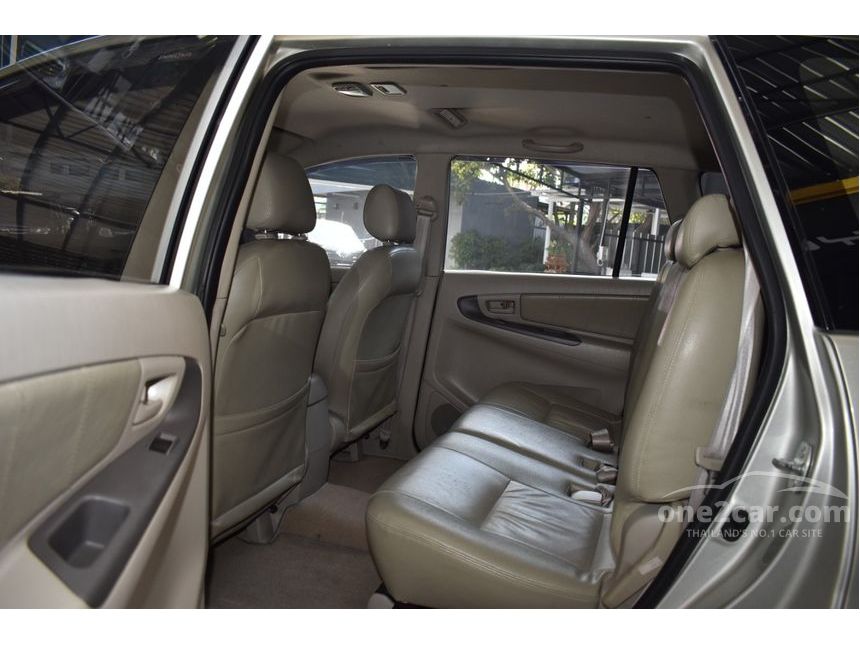 Toyota Innova 2010 E 2.0 in กรุงเทพและปริมณฑล Manual Wagon สีเงิน for ...