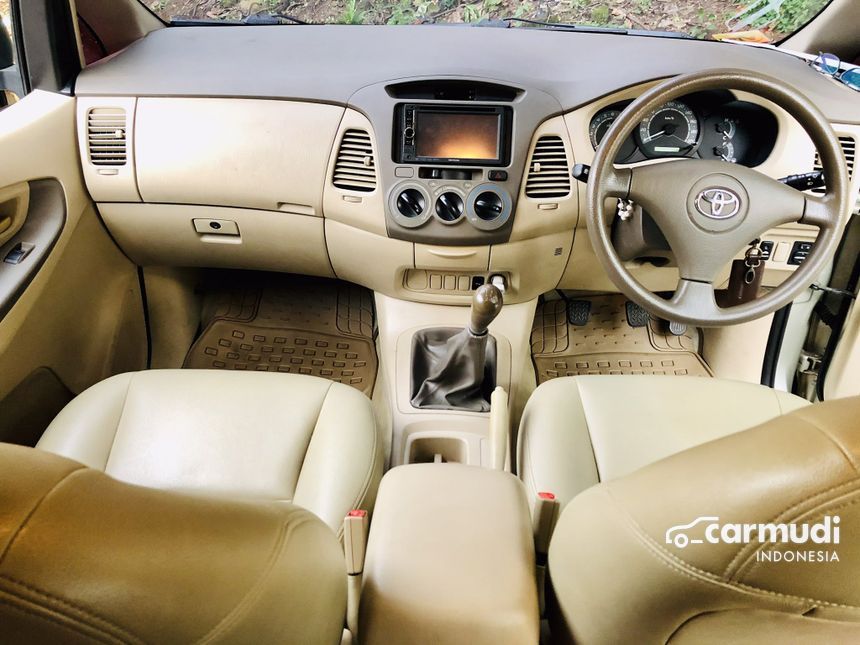 Toyota Kijang Innova 2004 V Luxury 2.0 in Indonesia (Others) Manual MPV ...