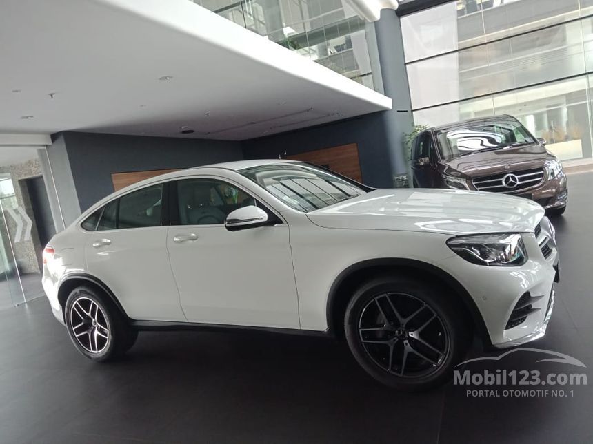 Jual Mobil Mercedes-Benz GLC300 2019 AMG 4MATIC 2.0 di DKI Jakarta ...