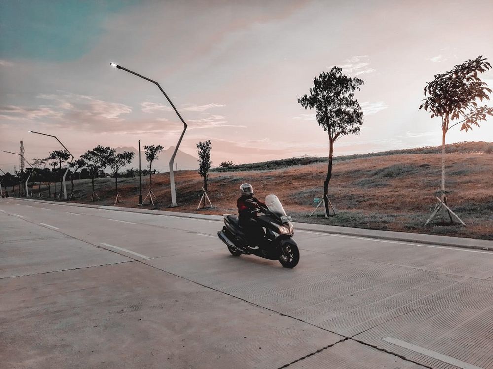 Tips Agar Pemakaian BBM Motor Matik Lebih Irit - Berita Otomotif | Mobil123 Tips Agar Pemakaian BBM Motor Matik Lebih Irit - Berita Otomotif | Mobil123