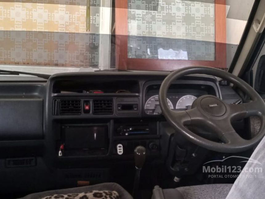 Jual Mobil Mazda E2000 2004 FlexiVan 2.0 di Jawa Timur Manual Van Hijau ...