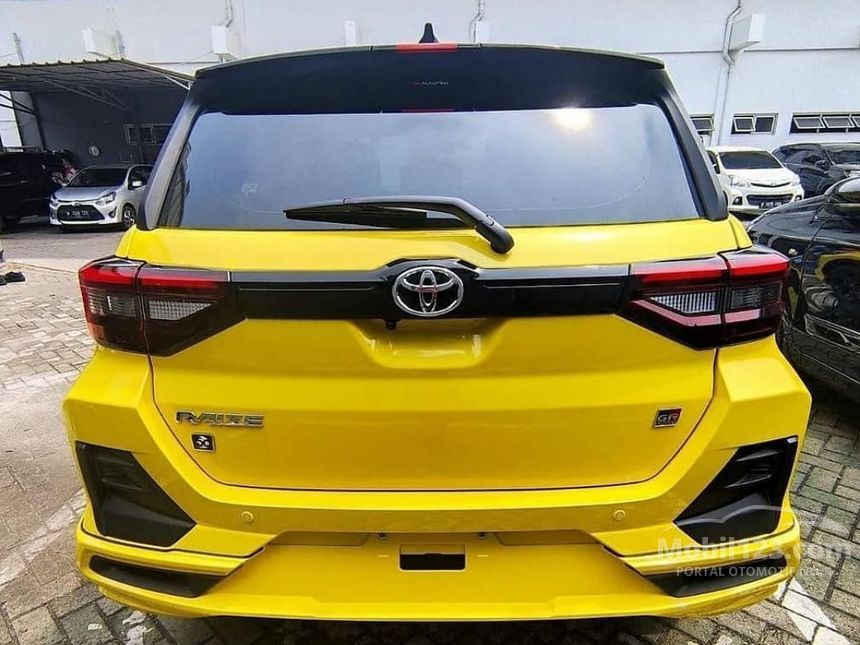 Jual Mobil Toyota Raize 2021 GR Sport 1.0 di DKI Jakarta Automatic ...