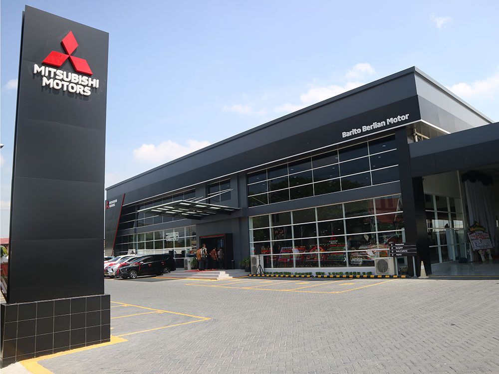 Mitsubishi Buka Dealer Pertama di Kota Banjarbaru - Berita Otomotif | Mobil123