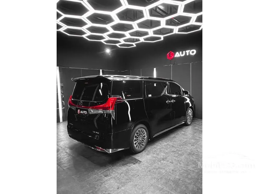 Jual Mobil Lexus LM350 2022 3.5 di DKI Jakarta Automatic Van Wagon Hitam Rp 2.750.000.000 ...