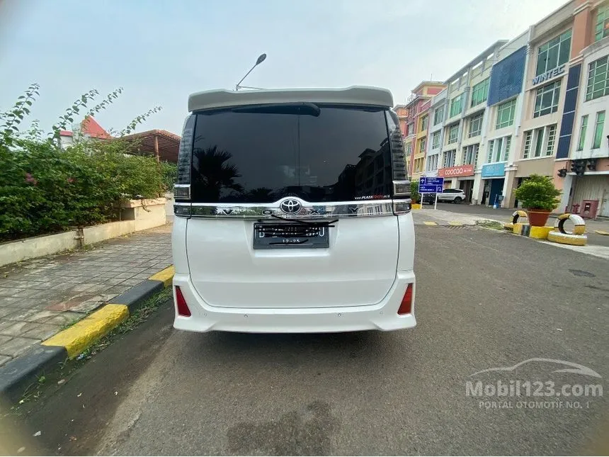 Jual Mobil Toyota Voxy 2020 2.0 di DKI Jakarta Automatic Wagon Putih Rp ...