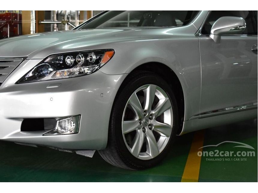 Lexus LS600hL 2012 (ปี 10-12) Hybrid 5.0 เกียร์อัตโนมัติ สีเงิน ...