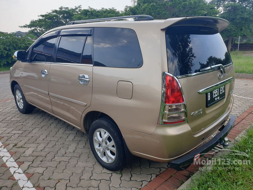 Jual Mobil Toyota Kijang Innova 2004 V 2.0 di Banten Manual MPV Kuning ...