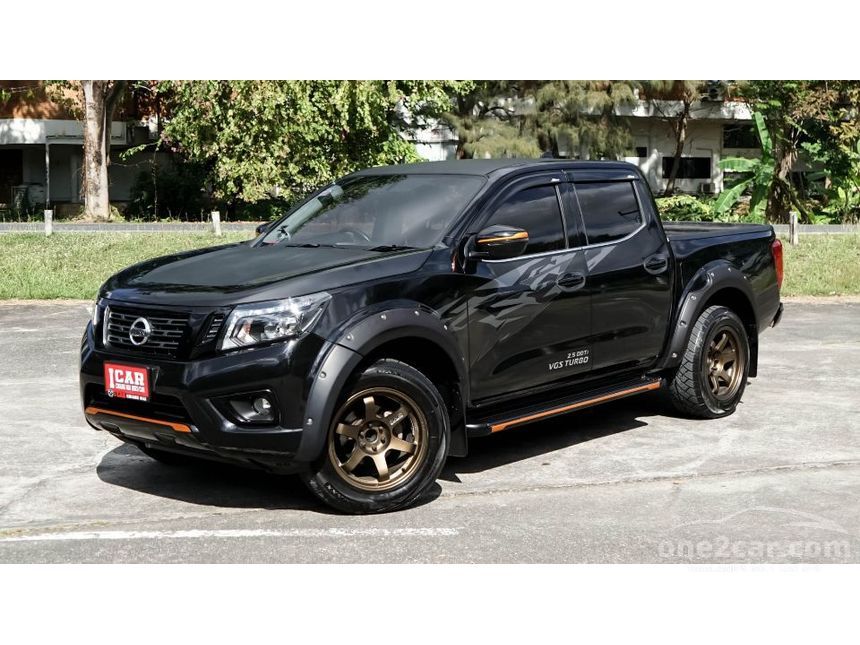 2019 Nissan NP 300 Navara 2.5 DOUBLE CAB Calibre E Black Edition Pickup ...