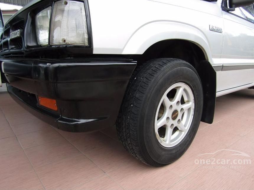 Mazda Magnum Thunder 1996 B2500 STR 2.5 in ภาคใต้ Manual Pickup สีเงิน ...