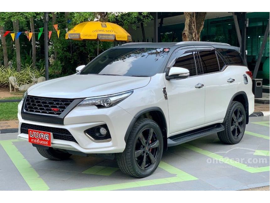 Toyota Fortuner 2017 (ปี 15-18) TRD Sportivo 2.8 เกียร์อัตโนมัติ สีขาว | One2car.com ศูนย์รวมรถ ...