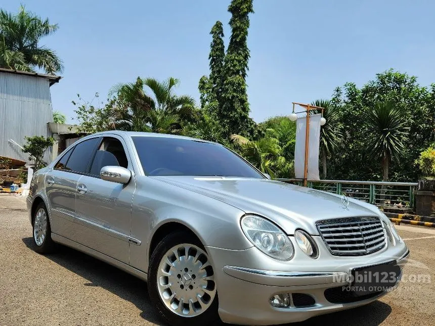 Jual Mobil Mercedes-Benz E240 2003 2.6 di DKI Jakarta Automatic Sedan Silver Rp 88.000.000 ...