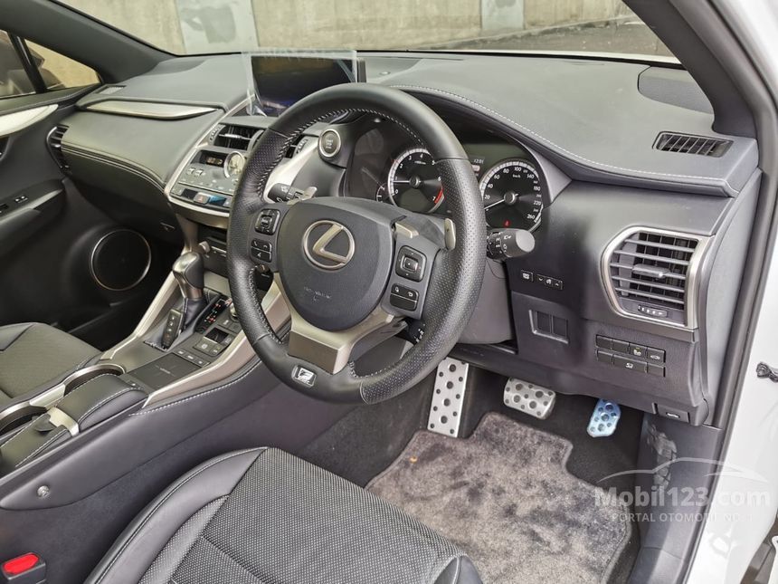 Jual Mobil Lexus NX300 2018 F-Sport 2.0 di DKI Jakarta Automatic Wagon ...