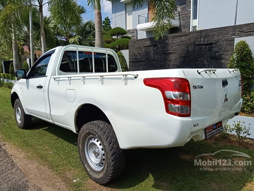 Jual Mobil Mitsubishi Triton 2017 EXCEED 2.5 di Kalimantan Barat Manual ...