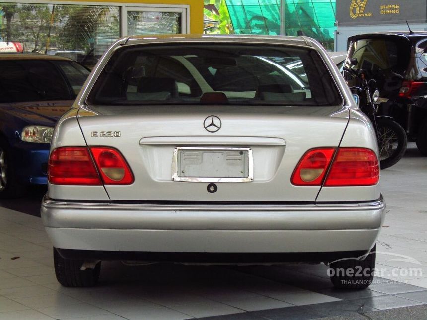 Mercedes-Benz E230 1997 Elegance 2.3 in กรุงเทพและปริมณฑล Automatic ...