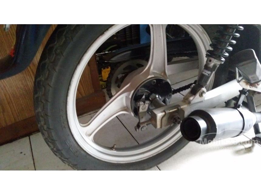 Jual Motor Kawasaki Kaze 2002 0.1 di DKI Jakarta Manual Silver Rp 3.000 ...