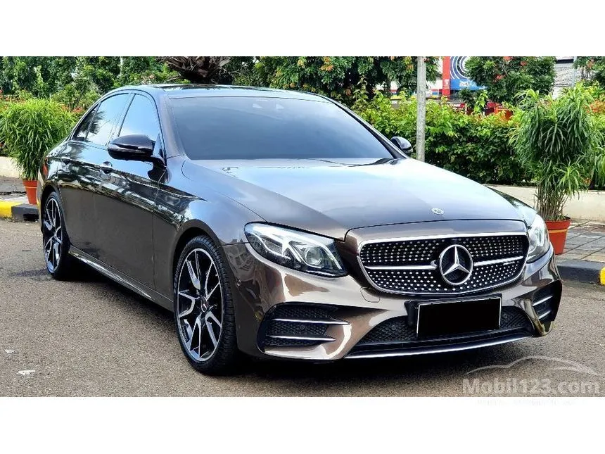 Jual Mobil Mercedes-Benz E43 AMG 2018 4MATIC 3.0 di DKI Jakarta Automatic Sedan Coklat Rp 1.125 ...