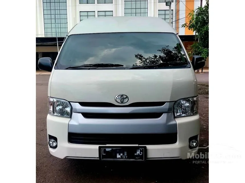 Jual Mobil Toyota Hiace 2016 High Grade Commuter 2.5 di Jawa Timur ...