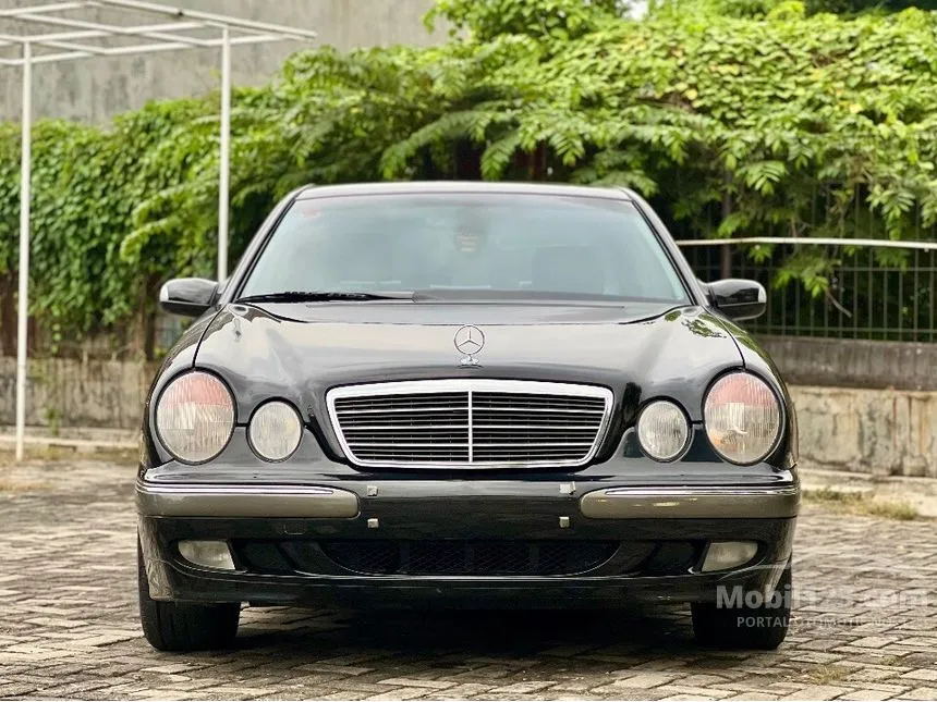 Jual Mobil Mercedes-Benz E240 2002 2.6 di DKI Jakarta Automatic Sedan Hitam Rp 145.000.000 ...
