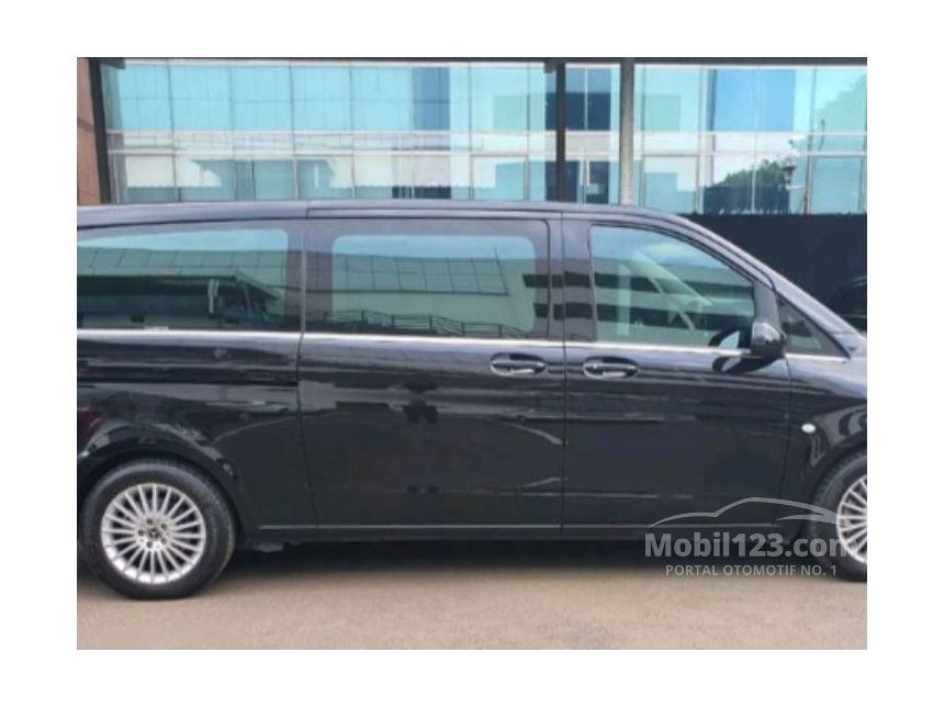 Jual Mobil Mercedes-Benz Vito 2020 Tourer 2.0 di Jawa Timur Automatic ...